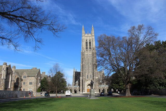 Top 25 Law Schools - DegreeQuery.com